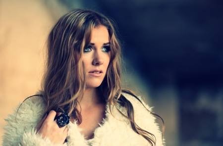 Clara Mae - Uma nova voz sueca, entrevista exclusiva #SextaMusical ...